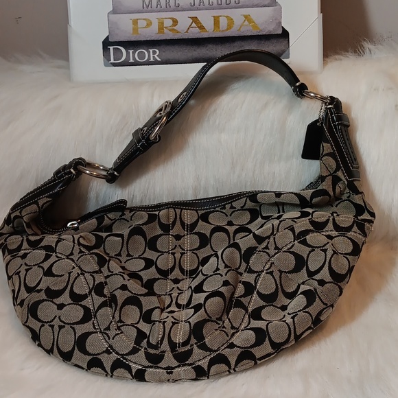 Coach | Bags | Authentic Coach Signature Hobo Shoulder Bag | Poshmark